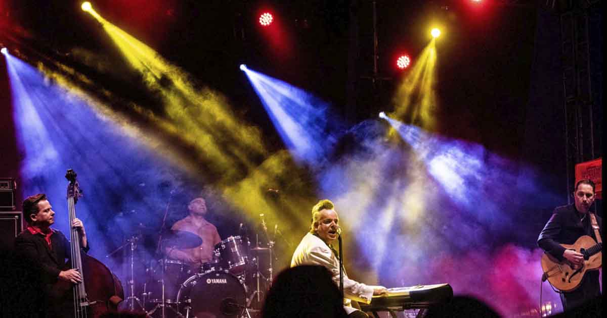 MIKE SÁNCHEZ BAND en ALBACETE: LA CACHORRA yeyé